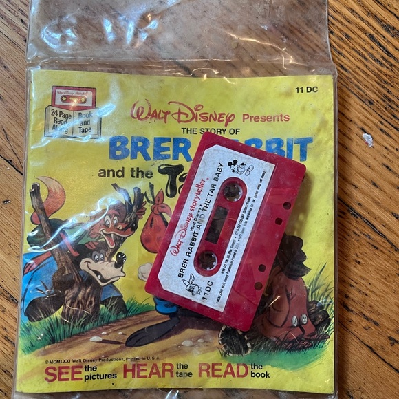 Walt Disney | Other | Vintage Book And Tape Brer Rabbit And The Tar ...